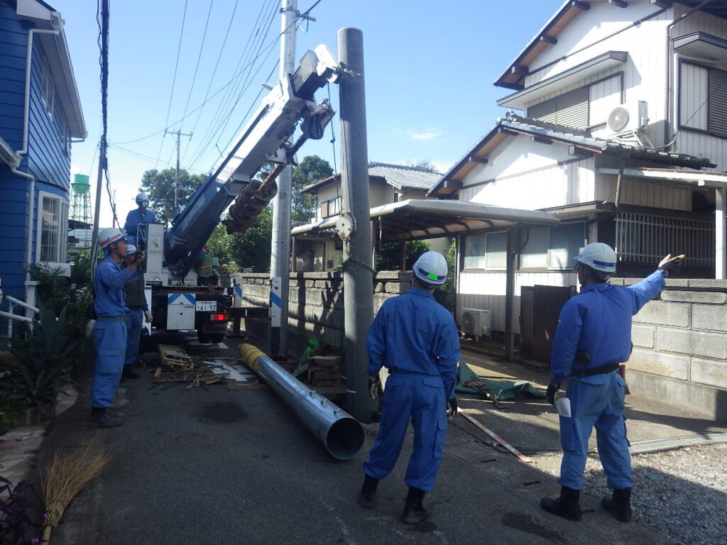 電柱工事 ～建柱工事の流れ～│ホクエイ電設 株